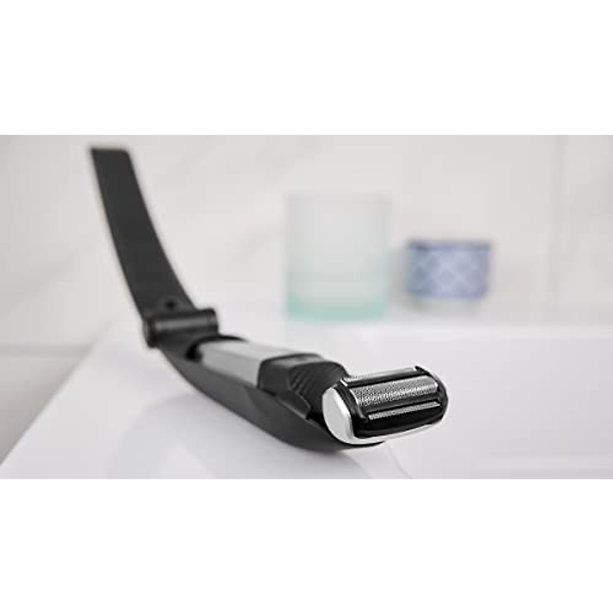 Philips Norelco Bodygroom Series 5000 Showerproof Body Trimmer for Men with Back Attachment, BG5025/40