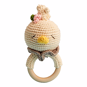 Chippi & Co Wooden Crochet Baby Rattle, Crochet Toys Stuffed Animals Easter Gifts for Kids, Newborn Toys, Unique Easter Basket Stuffers, Basket Filler, Cute Baby Shower Decor (Dora The Chicken)