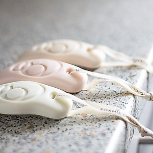 Foamie Conditioner bar Shake Your Coconut, Hair Conditioner Bar for Damaged Hair with All-Natural Eco-Friendly Ingredients, Plastic Free, Cruelty Free, Vegan Conditioner Bar for All Hair Types