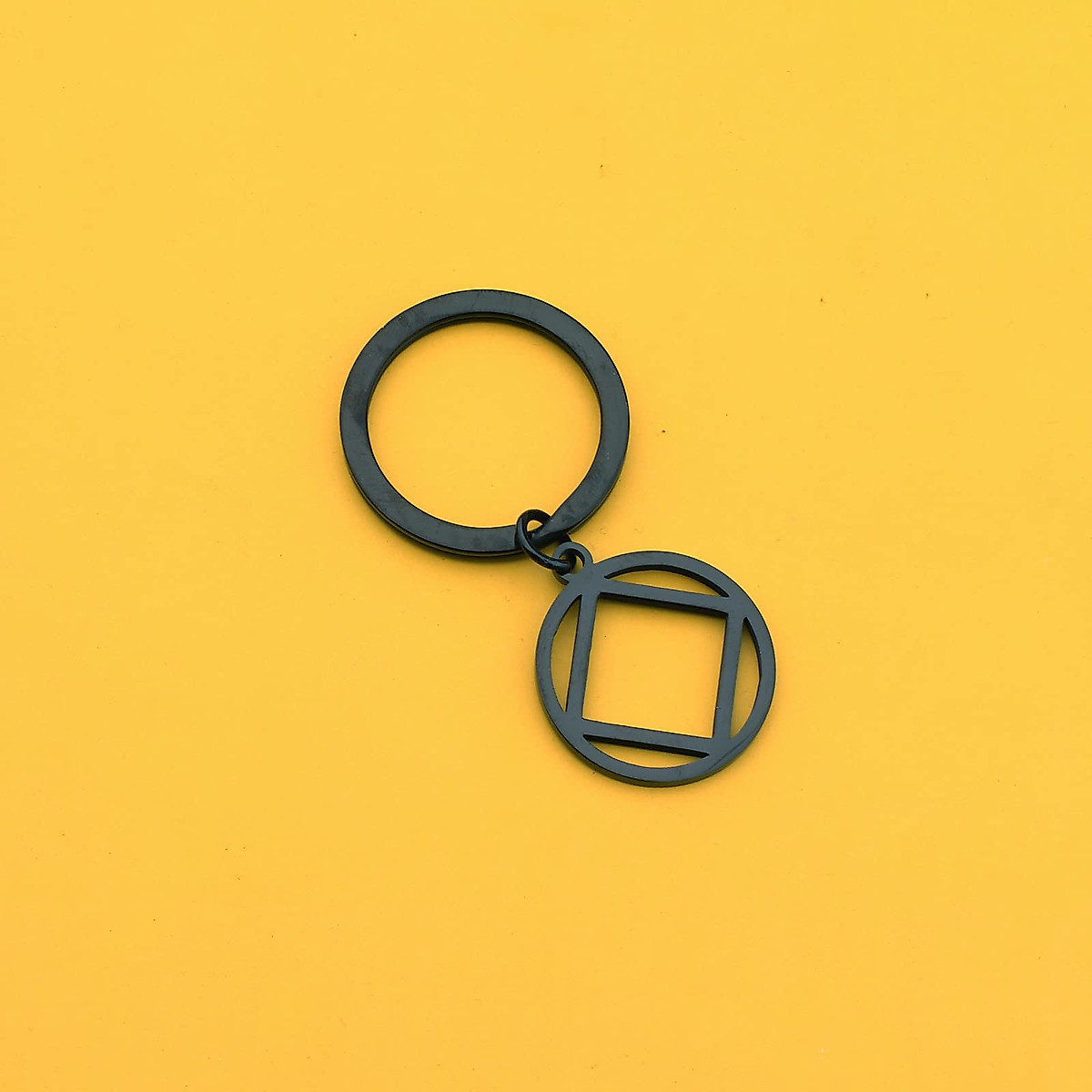 Recovery Gifts NA Jewelry Narcotics Anonymous Necklace Keychain 12 Step Addict Jewelry Recovery Sobriety Gift(NA Keychain Black)