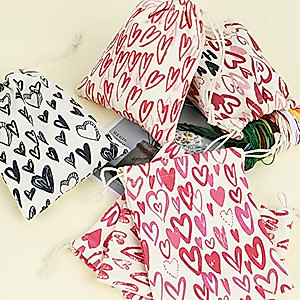 EYNDYN 30Pieces Heart Canvas Gift Bags with Drawstring Valentines Day Bag Wedding Wrapping Bags for Valentines Day, Weddings Anniversary, Baby Showers, Bridal Party Favors