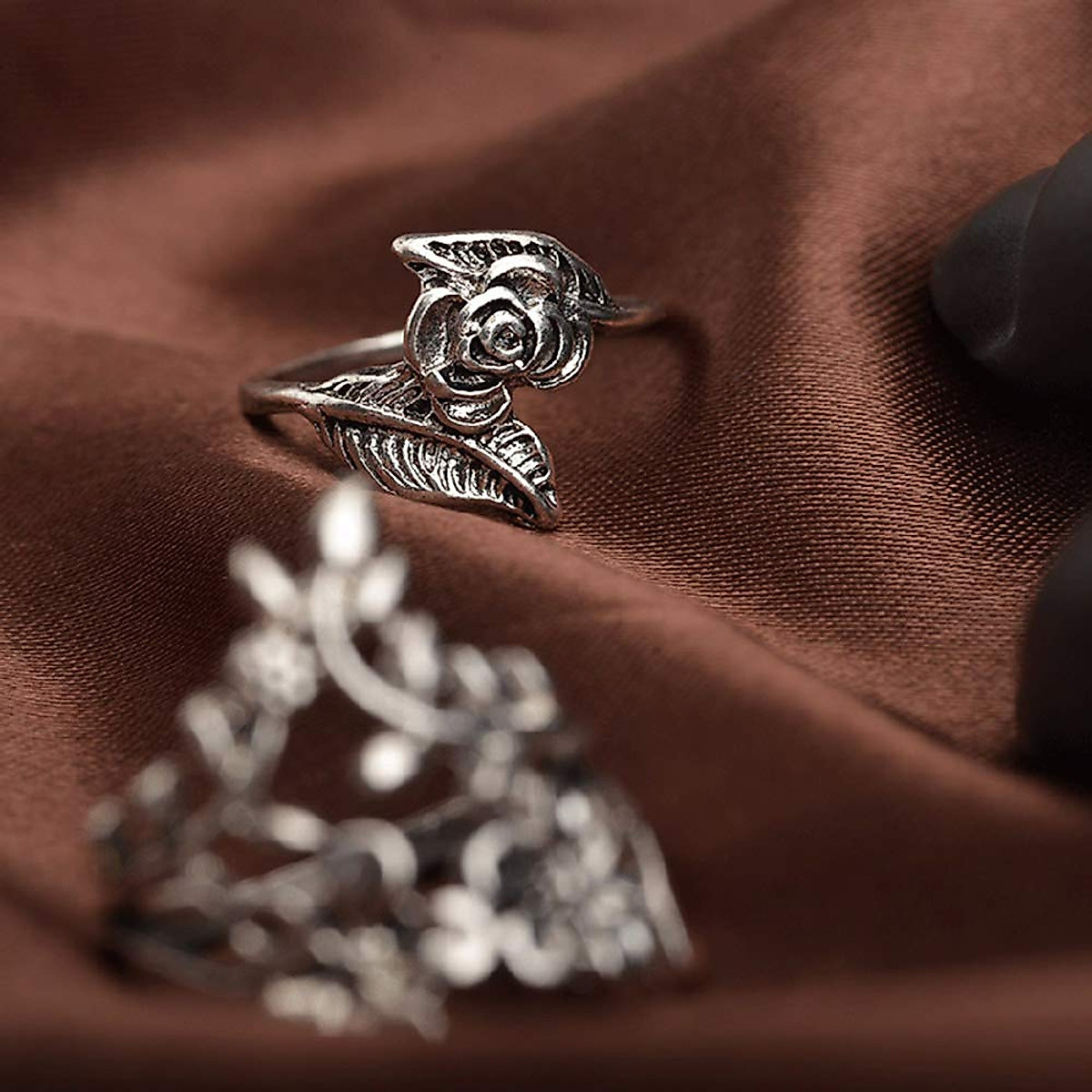 SEniutarm Engagement Love Rings Wedding Bands 4Pcs Women Vintage Stereo Flower Leaves Midi Finger Knuckle Rings Set Jewelry for Women/Girl Finger Rings DIY Jewelry Gifts - Silver