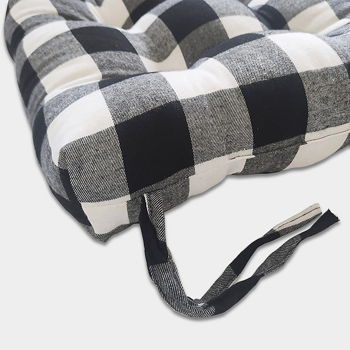 JeogYong Buffalo-Check Chair Pads Dining Chair Cushions with Ties, Soft & Comfort Seat Cushions for Kitchen Chairs Set of 2 Red and Black Buffalo-Plaid Christmas Decorations