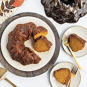 Nordic Ware Harvest Leaves Bundt Pan, Bronze