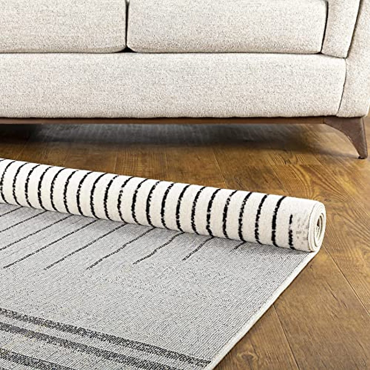 Mark&Day Area Rugs, 8x10 Neerbosch Modern Light Gray Area Rug, Gray/Black/White Carpet for Living Room, Bedroom or Kitchen (7'10" x 10')