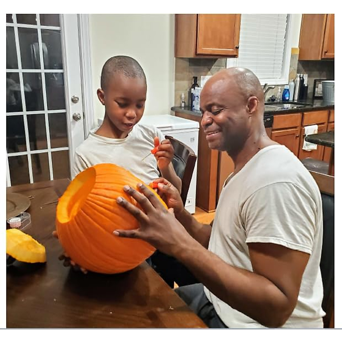 Pumpkin Masters World of Eric Carle - Painting & Decorating Kit : Easy Cleanup with Included Table Cover!