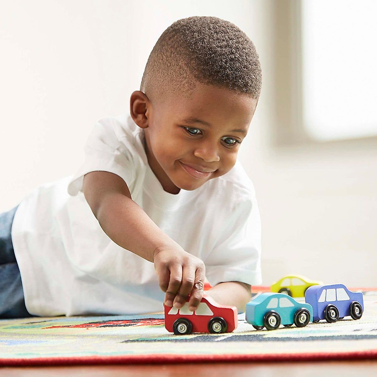 Melissa & Doug Round the Town Road Rug and Car Activity Play Set With 4 Wooden Cars (39 x 36 inches)