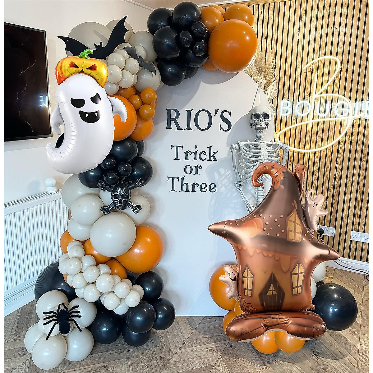 Halloween Balloon Garland Arch Kit, 147pcs Orange Black Sand White Balloons with Large Szie Ghost Foil Balloons Self-Standing Haunted House Mylar Balloons for Halloween Party Little Boo Party Decor