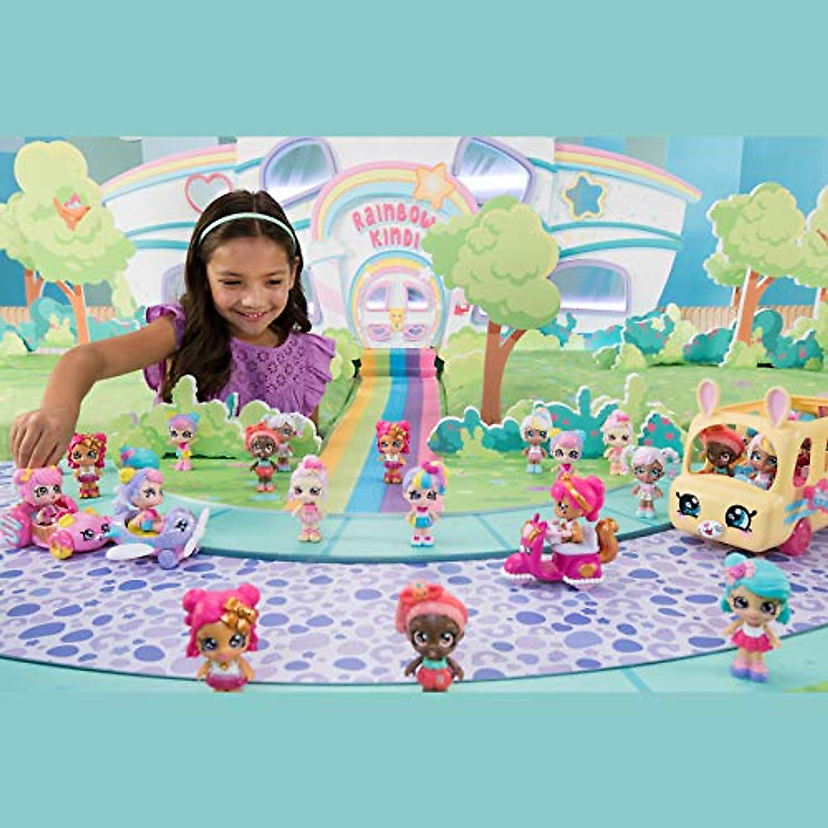 Kindi Kids Minis Collectible School Bus and Posable Bobble Head Figurine 2pc