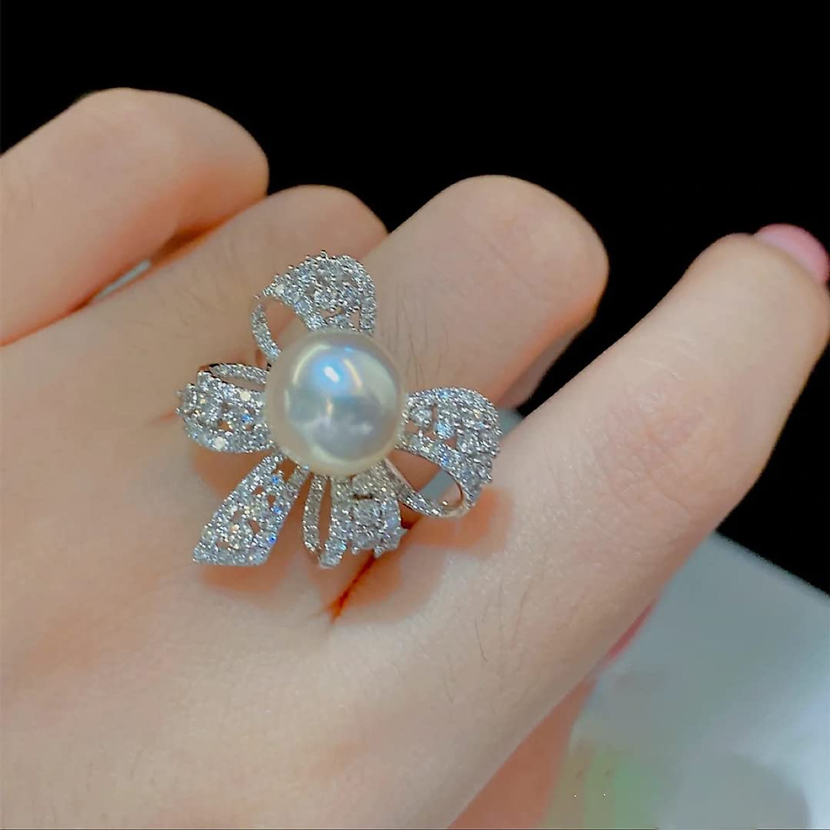 Elegant Bow Knot Pearl Rings for Women Rhinestone CZ Crystal Butterfly Tie Open Statement Ring Promise Engagement Rings Anniversary Wedding Band Jewelry