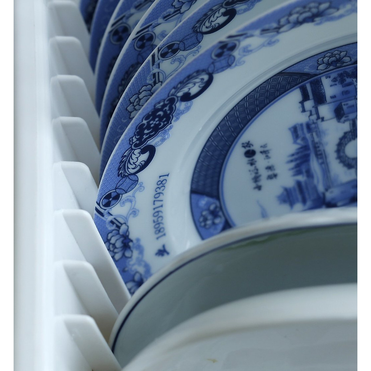 Basicwise Plastic Dish Rack with Drain Board and Utensil Cup