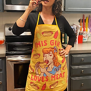 This Girl Loves Meat Oven Mitt Funny Sarcastic Backyard BBQ Bar-b-que Cookout Kitchen Glove Funny Graphic Kitchenwear Funny Food Novelty Cookware Yellow Oven Mitt
