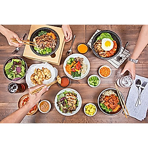 bibigo - Gochujang Sauce, Hot and Sweet Flavor, Perfectly Blended Flavors, Pantry and Party Must-Have, 11.5-oz