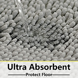 BOANKODU Bathroom Rugs Sets 2 Piece, Extra Soft Chenille Bath Mat Absorbent Bathroom Rug, Bathroom Mat with PVC Non-Slip Bottom, Machine Washable Bath Rugs (32x20 Inch + 24x16 Inch, Light Grey)