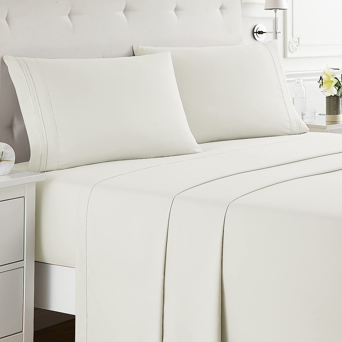 Nestl Queen Sheet Set - 4 Piece Bed Sheets for Queen Size Bed, Deep Pocket, Hotel Luxury, Extra Soft, Breathable and Cooling, Off White Queen Size Sheets