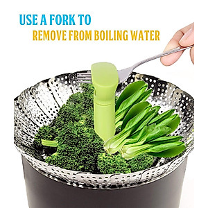 Consevisen Vegetable Steamer Basket for Cooking Food, Stainless Steel Veggie Steam Basket for Pot, Folding Expandable Steaming Insert with Extendable Handle Fits Various Size Pot, 6.4" to 10"