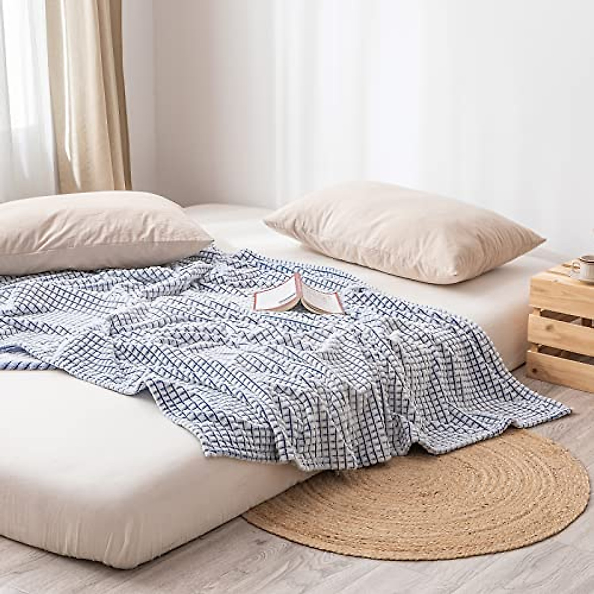 LOMAO Flannel Blanket Throw Blanket Soft Warm Fleece Blanket Lightweight Blanket with Grid Pattern for Couch Sofa Bed Chair Home Decor (Navy+Flannel, 51"x63")