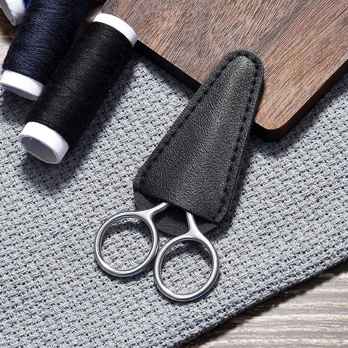 HITOPTY Small Facial Hair Scissors, Straight Tip Grooming Scissors for Eyebrows, Beard, Ear, Nose, Moustache Trimming Snips Beauty Kit with PU Case 3.5inch Stainless Steel