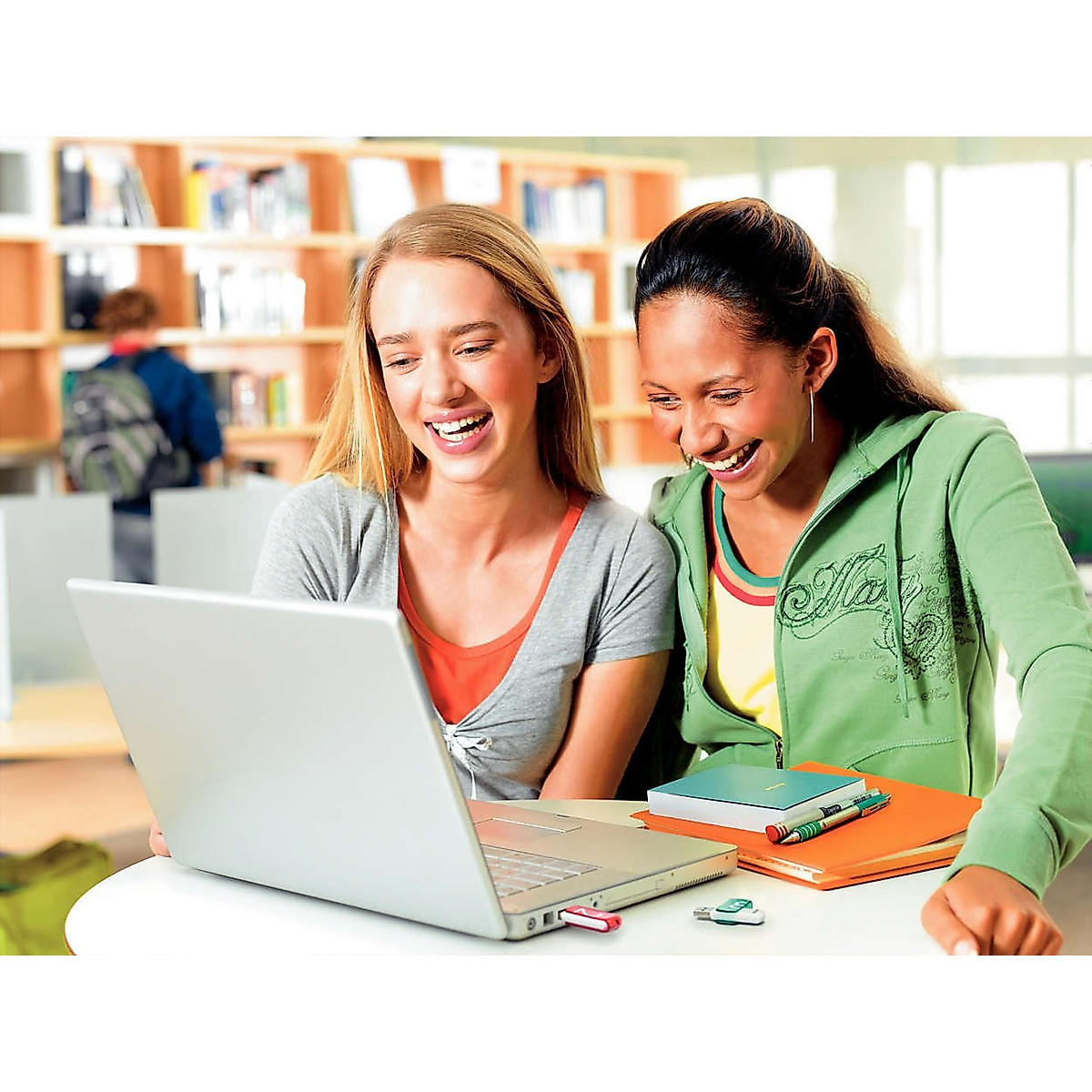 Philips Vivid Usb Flash Drive 32 Gb, 2.0 - Grey