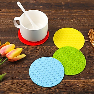 LUTER 4pcs Jar Gripper Pads, Honeycomb Silicone Jar Opener Grippers Multifunctional Round Rubber Jar Gripper Pads for Elderly Kids Arthritic Hands (Multicolor)