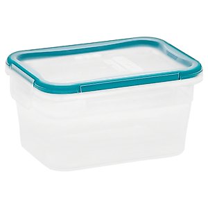 Snapware Total Solution 5-Cup Plastic Food Storage Container with Lid, 5-Cup Rectangular Meal Prep Container, Non-Toxic, BPA-Free Lid with 4 Locking Tabs, Microwave, Dishwasher, and Freezer Safe