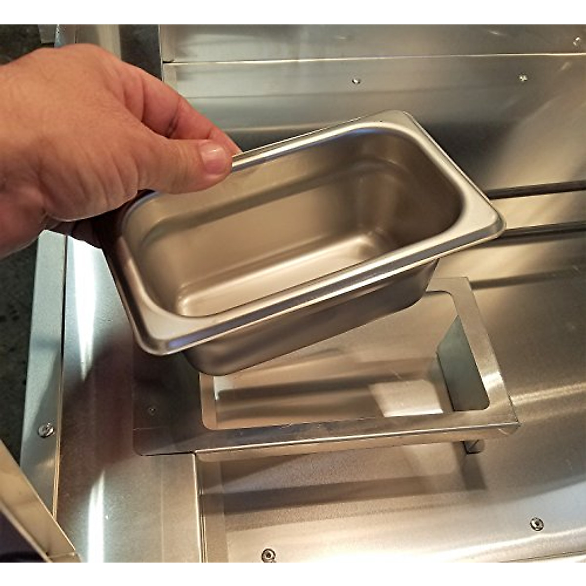 HeatMax 251524 Catering and Events Food Warmer with Water Tray, for 4 Full Size 3.25" Disposable Catering pans -- MADE IN USA with service and support