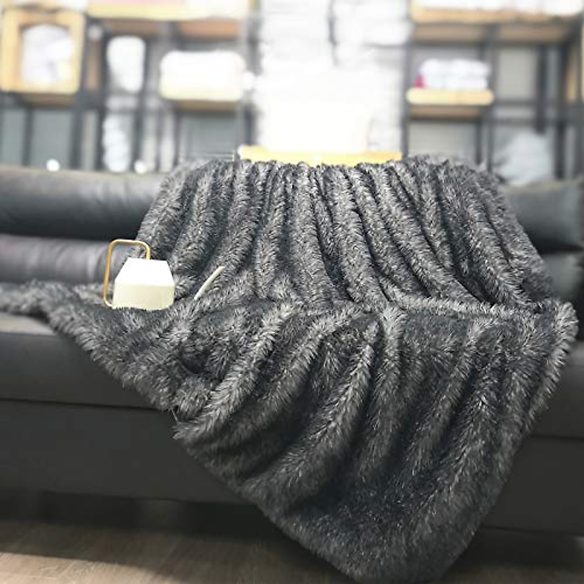 DECOSY Luxury Faux Fur Throw Blanket, Ultra Soft Fuzzy Bed Blankets, Lightweight and Cozy Warm Touch, All Season Fluffy Plush Blanket for Sofa Couch Bed (Silver Gray, 88"x 90")