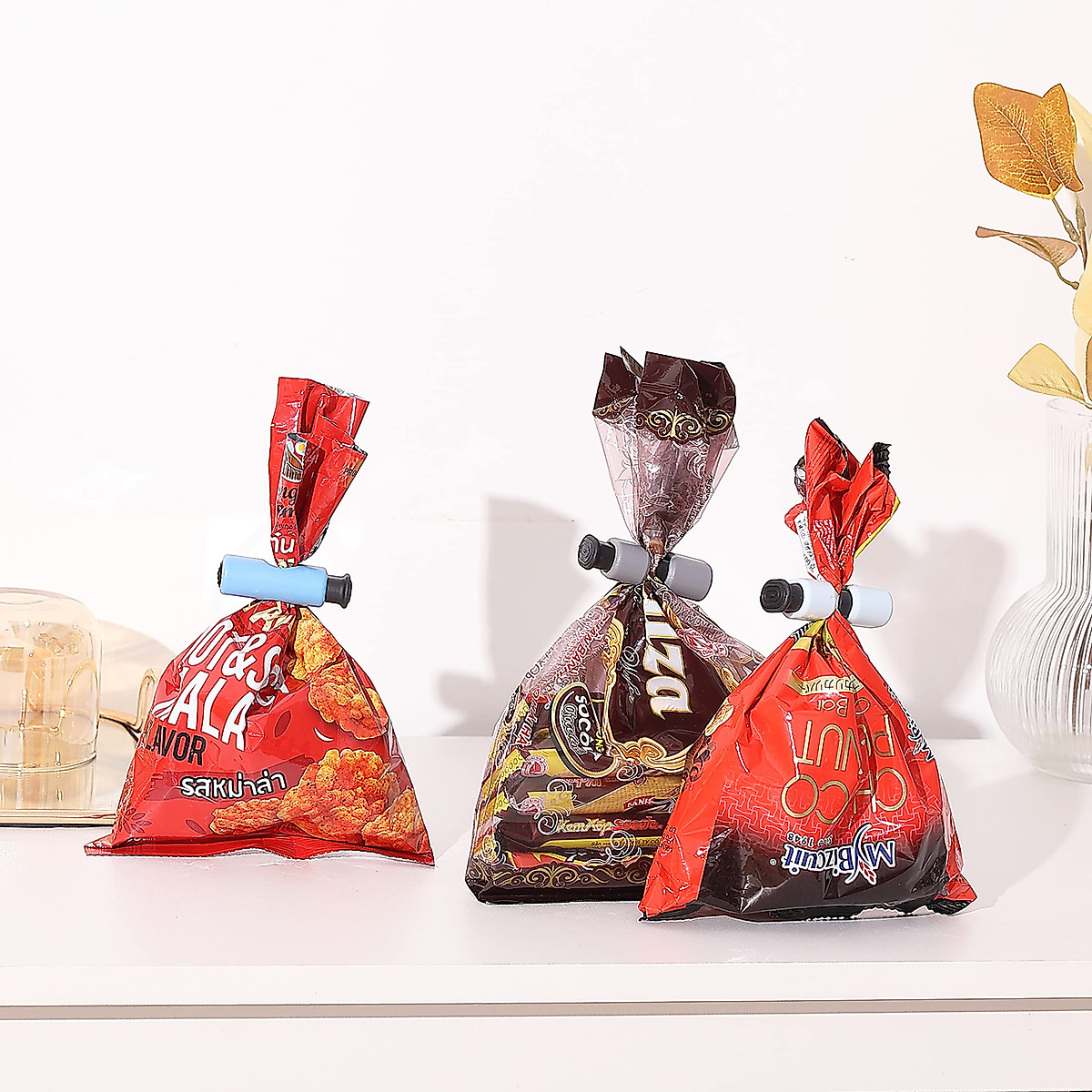 Mr. Pen- Bag Clips, 8 Pack, Squeeze and Lock Bread Bag Clips for Food Storage, Food Clips for Bags, Bread Clips, Plastic Bag Clip, Bag Closure Clips, Bread Clips Plastic, Bread Bag Clip