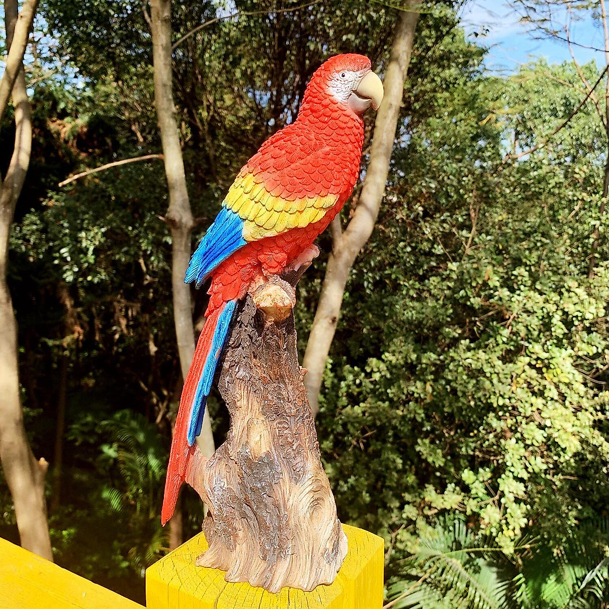 iRonrain Solar Garden Statues Outdoor Parrot Decorative Figurine Waterproof Lights Art Décor Red Large Parrots Animal Sculpture for Garden Yard Lawn Home Ornaments (Parrot 1)