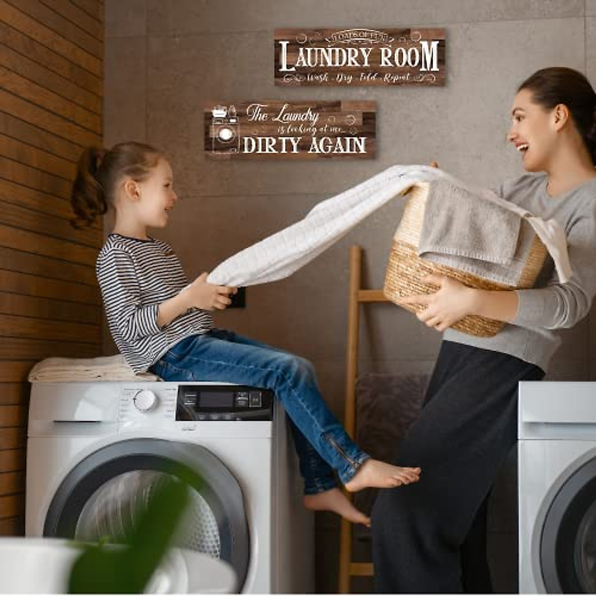 Creoate Laundry Room Decor, 2 Pieces Laundry Sign Wall Decor Funny Laundry Room Rules Decor Rustic Family White Wood Sign Hanging Plaque for Laundry Bathroom Wall Decor (Brown)