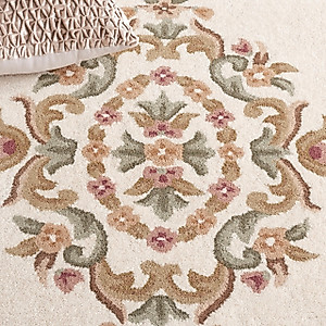 SAFAVIEH Aubusson Collection Area Rug - 5' x 8', Ivory & Green, Handmade Traditional Wool, Ideal for The Living Room, Bedroom, Dining Room (AUB301A-5)