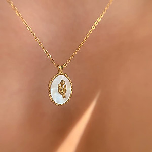 Vintage Tulip Flower Pendant Necklace for Women Girls s925 Sterling Silver 18K Gold Plated Embossed Oval Link Chain Adjustable Christmas Valentine Birth Month Jewelry Gifts for Mother Lover (Gold)