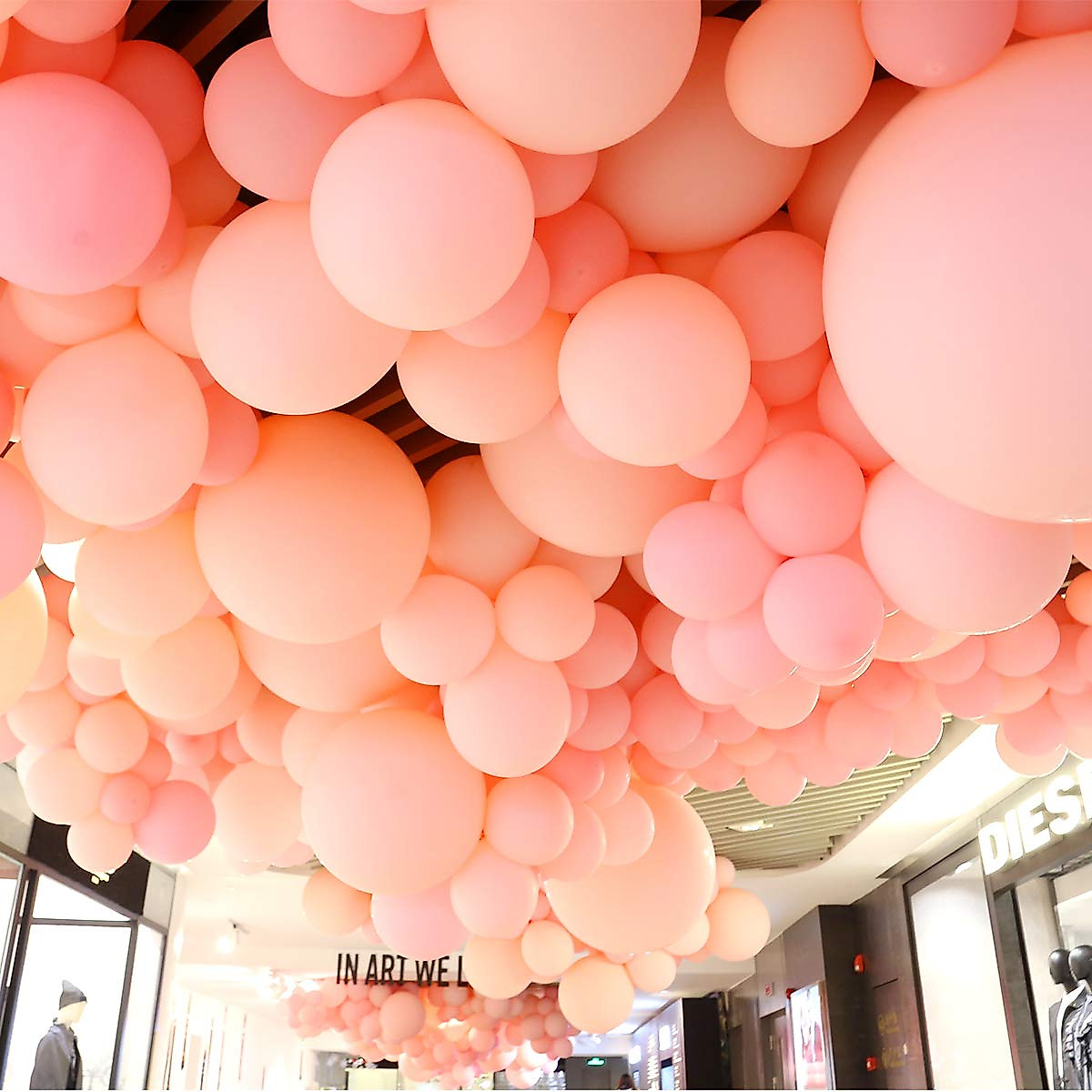 1600pcs Glue Point Clear Balloon Glue Removable Adhesive Dots Double Sided Dots of Glue Tape for Balloons Party or Wedding Decoration…