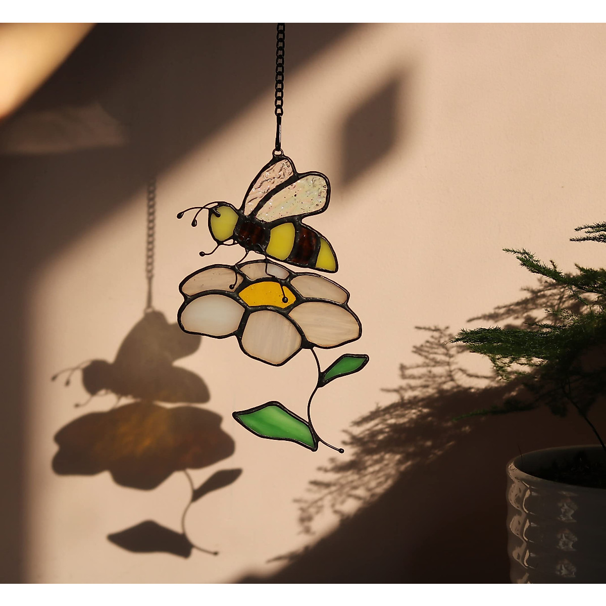 HAOSUM Bee Suncatcher Flower Stained Glass Window Hangings, Bee Decor Party Birthday Bee Gifts for Women,Bee Lovers, Housewarming Gifts.