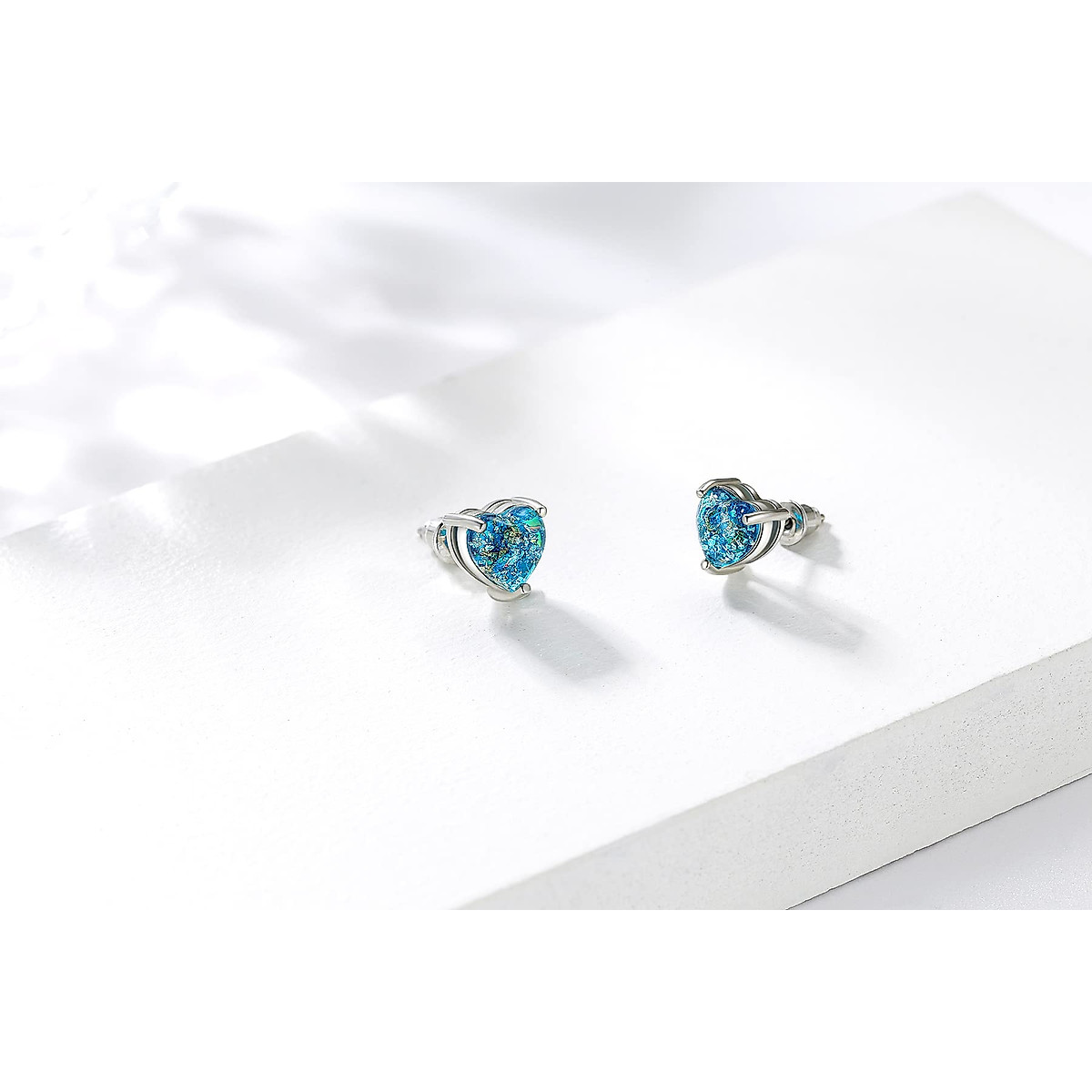 Onnzin Titanium Heart Earrings for Women Girls Hypoallergenic Pure Titanium Implant Grade Earrings for Sensitive Ears,Surgical Stainless Steel Stud Earrings Valentine’s Day Jewelry Gift