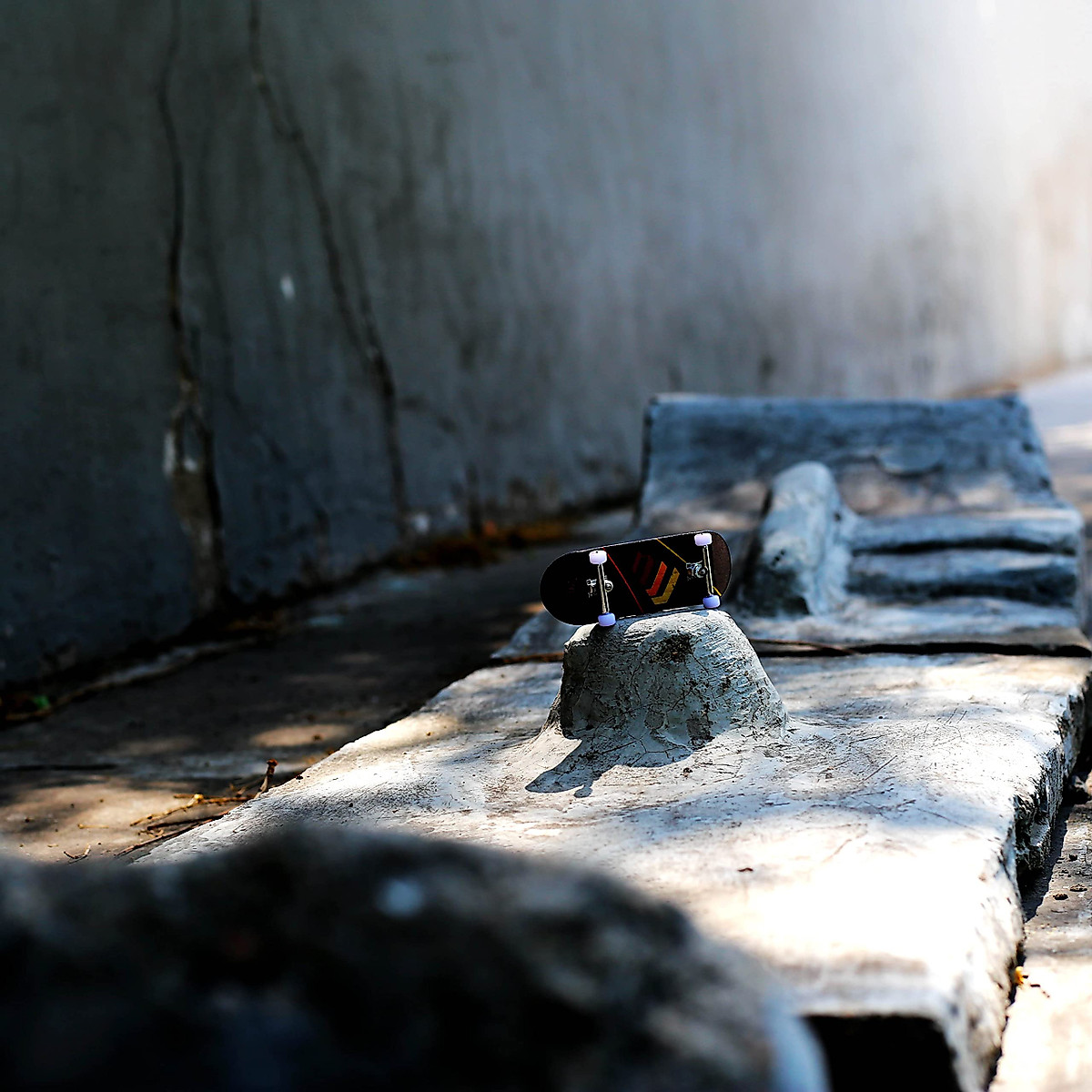 NOAHWOOD Fingerboards Crown LOGO Wheels iii White (ABEC-5 Bearing) + (Gift Prince Trucks) (Gift 34mm Silvery Hanger + White Baseplate)