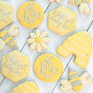 R & M International Honey bee Cookie Cutter, One Size, Silver