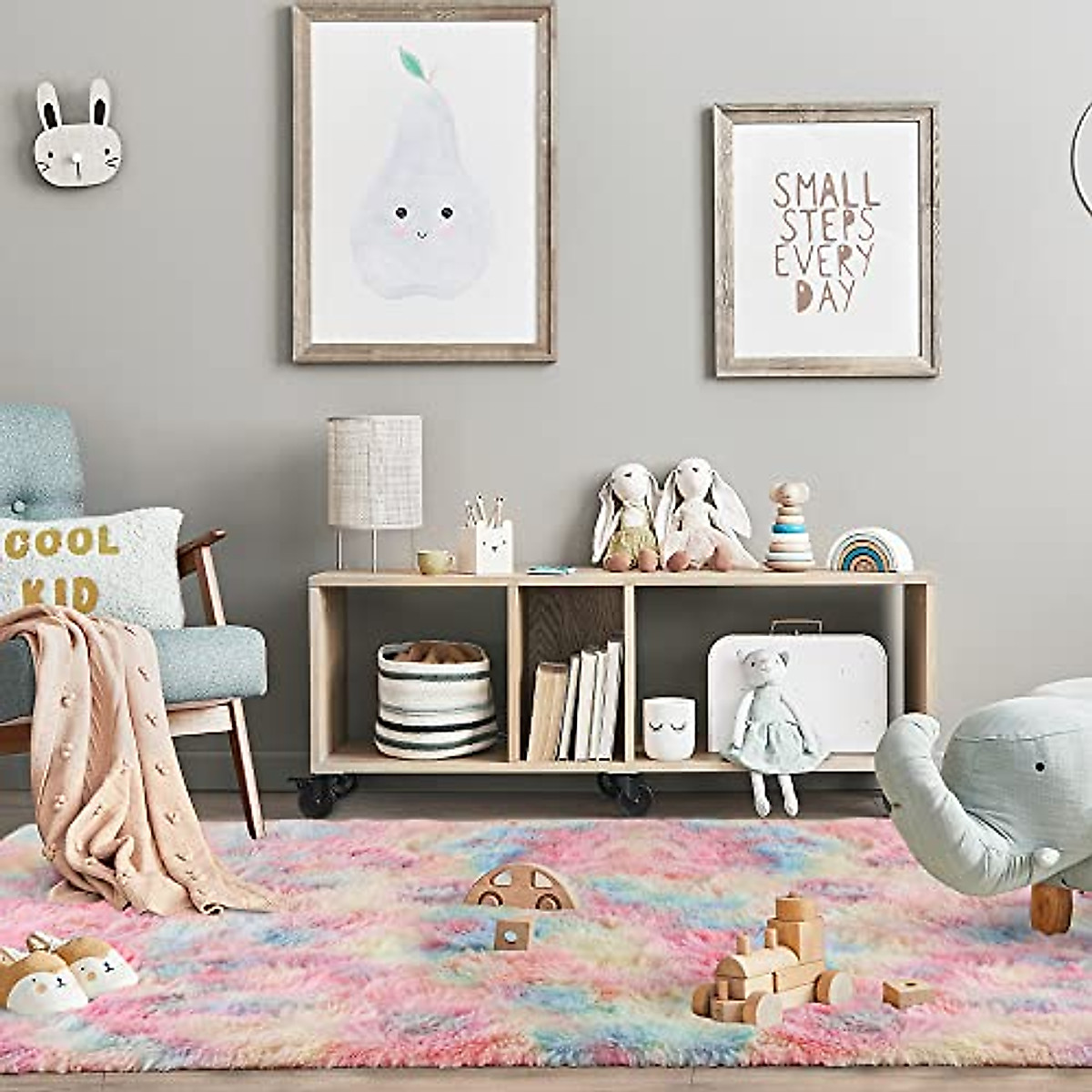 LOCHAS Luxury Shag Rug Fluffy Area Rugs 4x6 Feet, Cute Rainbow Rugs for Girls Bedroom Kids Room, Soft Tie-Dye Living Room Carpet, Teen Girls Boys Room Decor Carpets, Rainbow