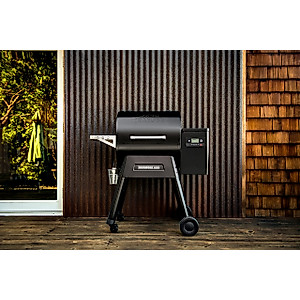 Traeger Grills Ironwood 650 Electric Wood Pellet Grill and Smoker, Black, 650 Square Inches Cook Area, 500 Degree Max Temperature, Meat Probe, 6 in 1 BBQ Grill with WiFi and app connectivity