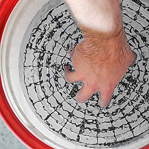 VIKING Automotive Bucket Insert Grit Traps for Car Wash and Detail Kits, Helps Remove Dirt and Debris from Microfiber, Mitts, Cloths, and Sponges, 2 Pack, Black