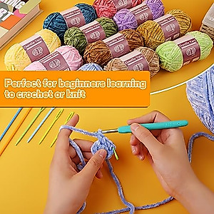 LUNARM 3 * 100g Chenille Yarn, Yarn for Crocheting Knitting with Big Eye Needles, Handcrafts Weaving Soft Chenille Yarn for Making Blankets, Clothes, Pattern Knitting Creations (Wine Color)