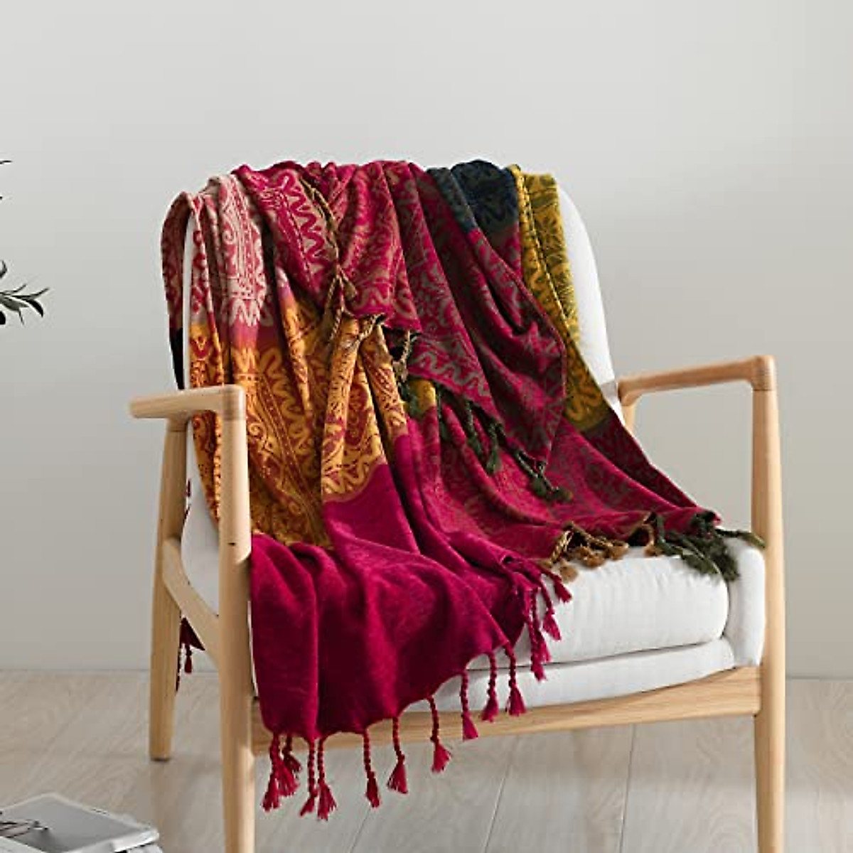 Y-PLWOMEN Bohemian Chenille Throw Blanket for Couch, Woven Jacquard Boho Blankets wiz Tassel, Hippie Tribal Blanket for Bed Sofa Recliner Loveseat Decor(Red Yellow, 60x75)