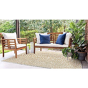 Unique Loom Jill Zarin Outdoor Collection Animal Print Area Rug (7' 10 x 10' 0 Rectangular, Dark Beige)