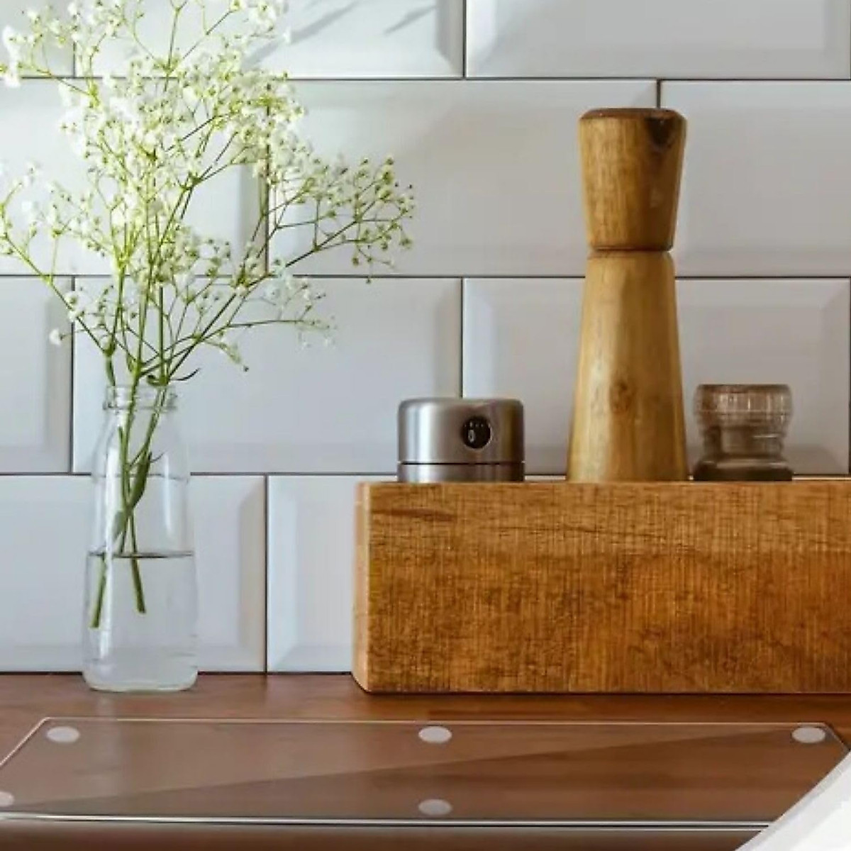 16 X 18" ACRYLIC CUTTING BOARD WITH COUNTER LIP