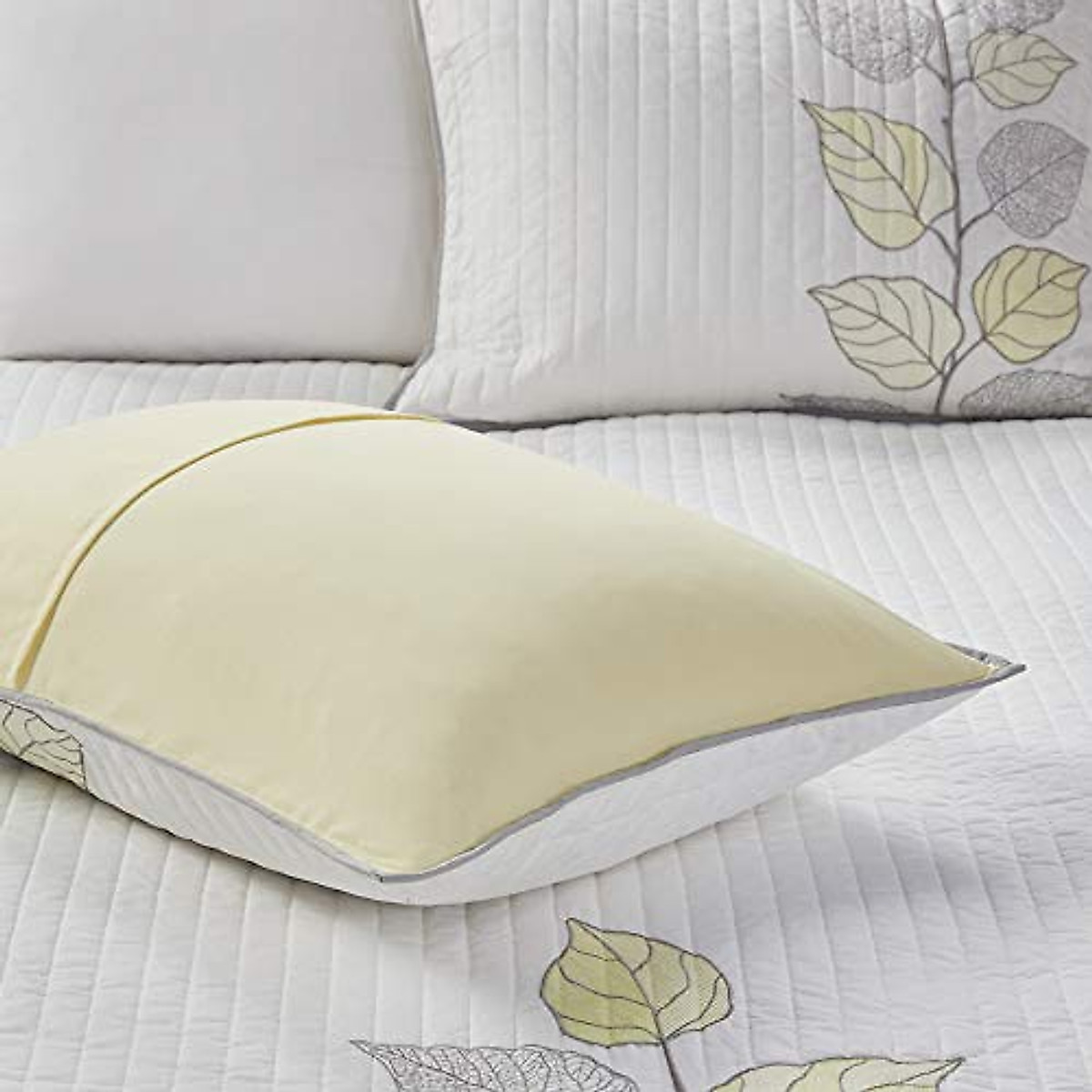 Madison Park Caelie Quilt Modern Classic Design All Season, Breathable Coverlet Lightweight Bedding Set, Matching Shams, Decorative Pillow, King/Cal King(104"x94"), Leaf Yellow 6 Piece