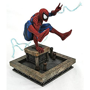DIAMOND SELECT TOYS Marvel Gallery: Spider-Man ('90S Version) PVC Figure, Multicolor, 8 inches