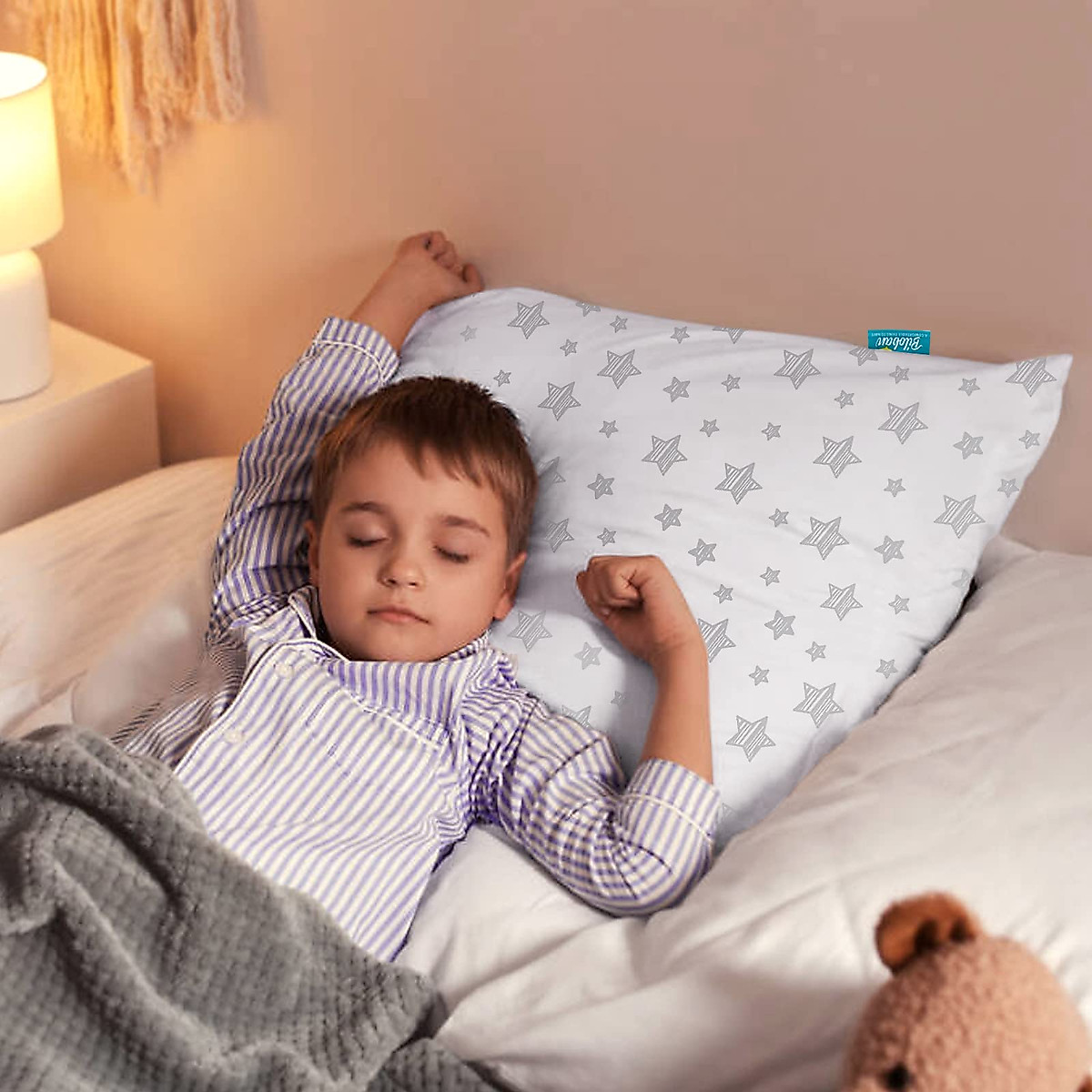 Biloban Organic Cotton Youth Pillowcase 2 Pack, (Pillowcase Only) Kids Pillowcase for Sleeping Fit Pillow Sized 16" x22“, Envelope Travel Pillowcase for Girl Boy, Gray Heart & White Star