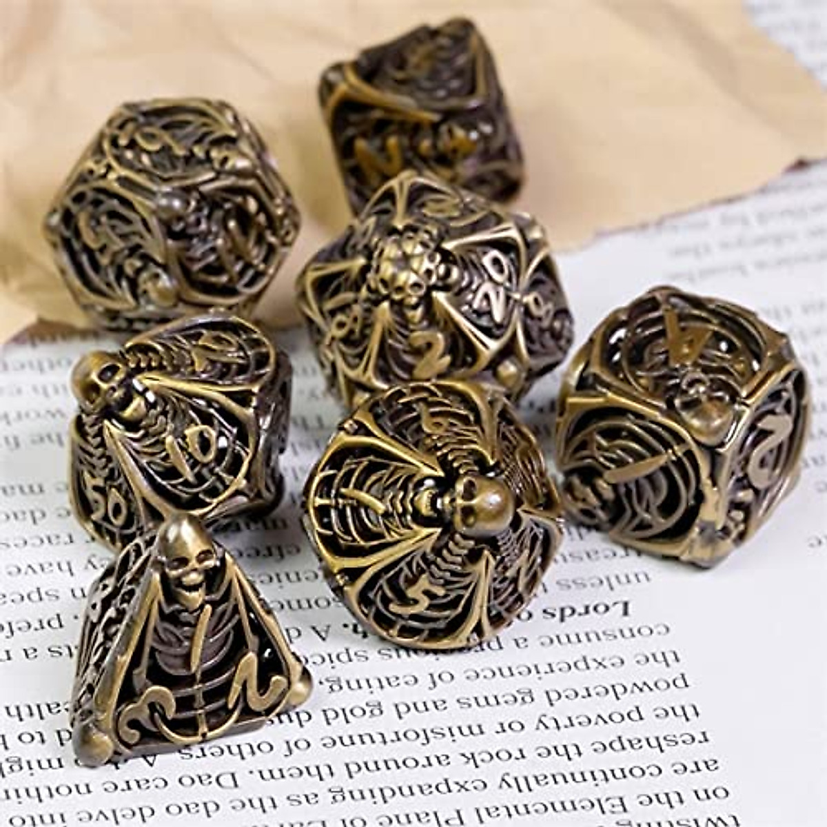 DND Dice Set Polyhedral Hollow D&D Dice Set for Games Dungeons and Dragons Role Playing Games ZHOORQI 7Pcs Skull Metal Dices MTG Pathfinder DND Collection Gifts (Skull-Bronze)