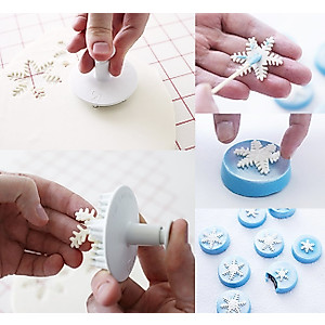 ilauke 6PCS Snowflake Cookie Cutters Decorating Fondant Embossing Tool Christmas Cookie Cutters Snowflake Plunger Cake Cutter