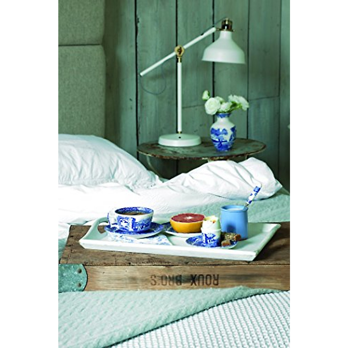 Spode Blue Italian Collection Butter Dish | Made of Porcelain | Butter Dish with Lid | Covered Butter Keeper for Kitchen | 8 Inches | Dishwasher Safe | Blue/White